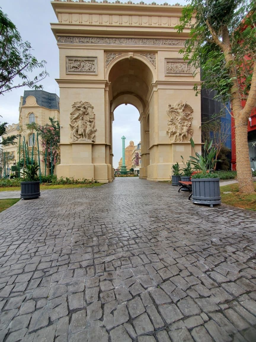 Riyadh Floors | Premium Flooring Solutions & Installation Services